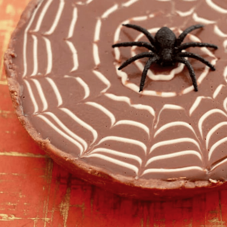 Spooky Halloween Pie Ideas – pies before guys