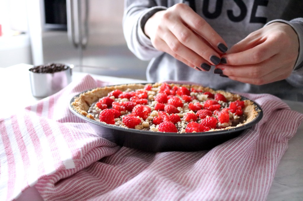 Dark Chocolate Raspberry Pie – pies before guys